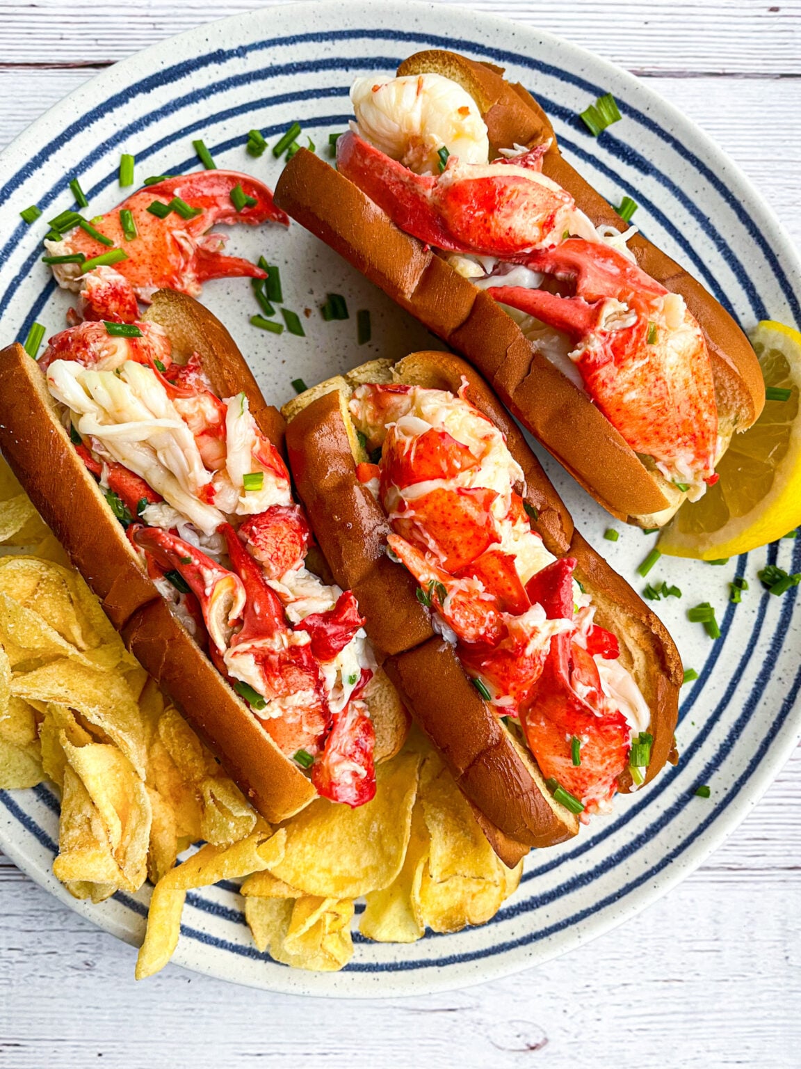 Best Lobster Roll Recipe - Tastefully Grace