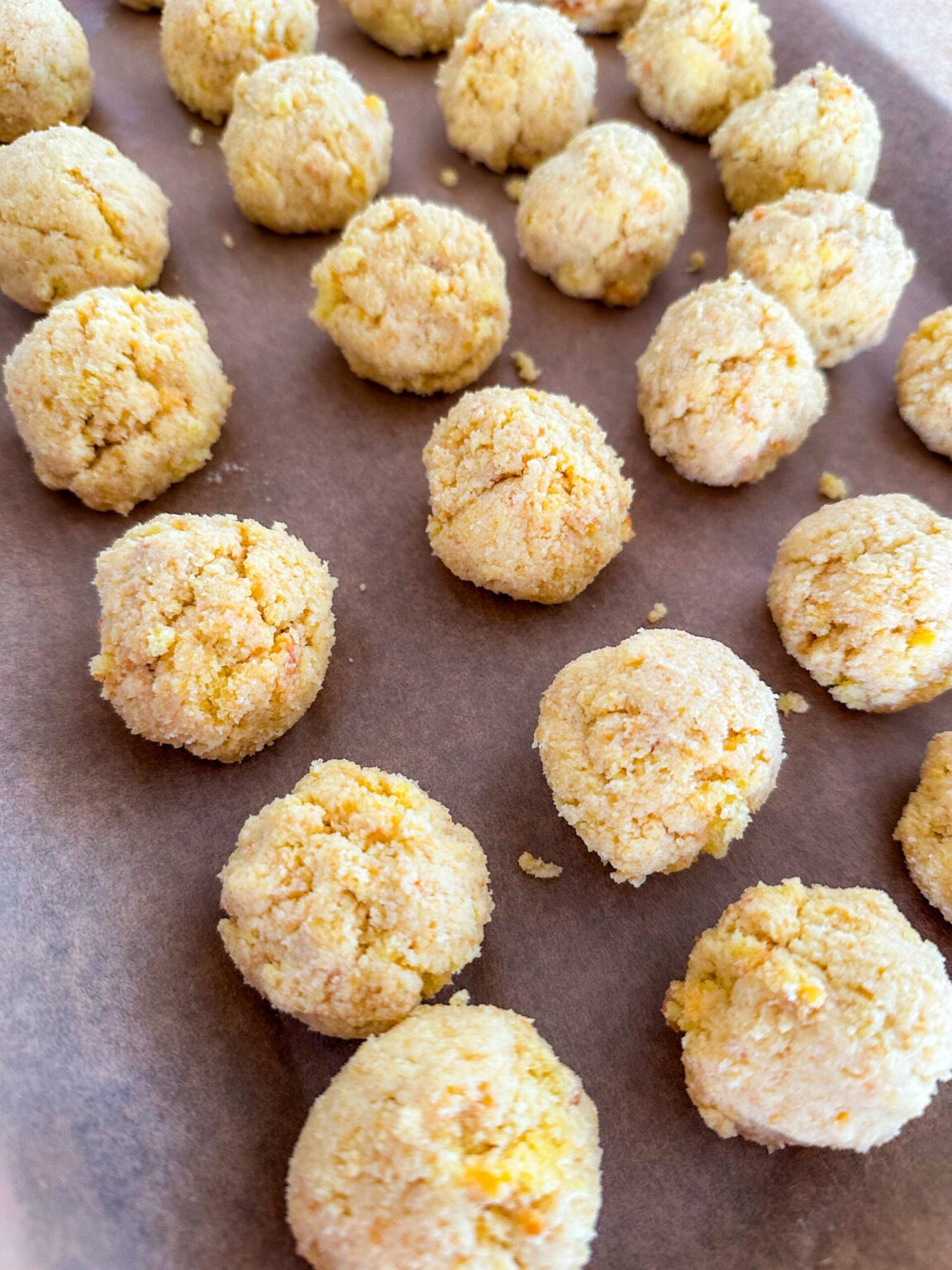 Easy Cake Pop Recipe - Tastefully Grace